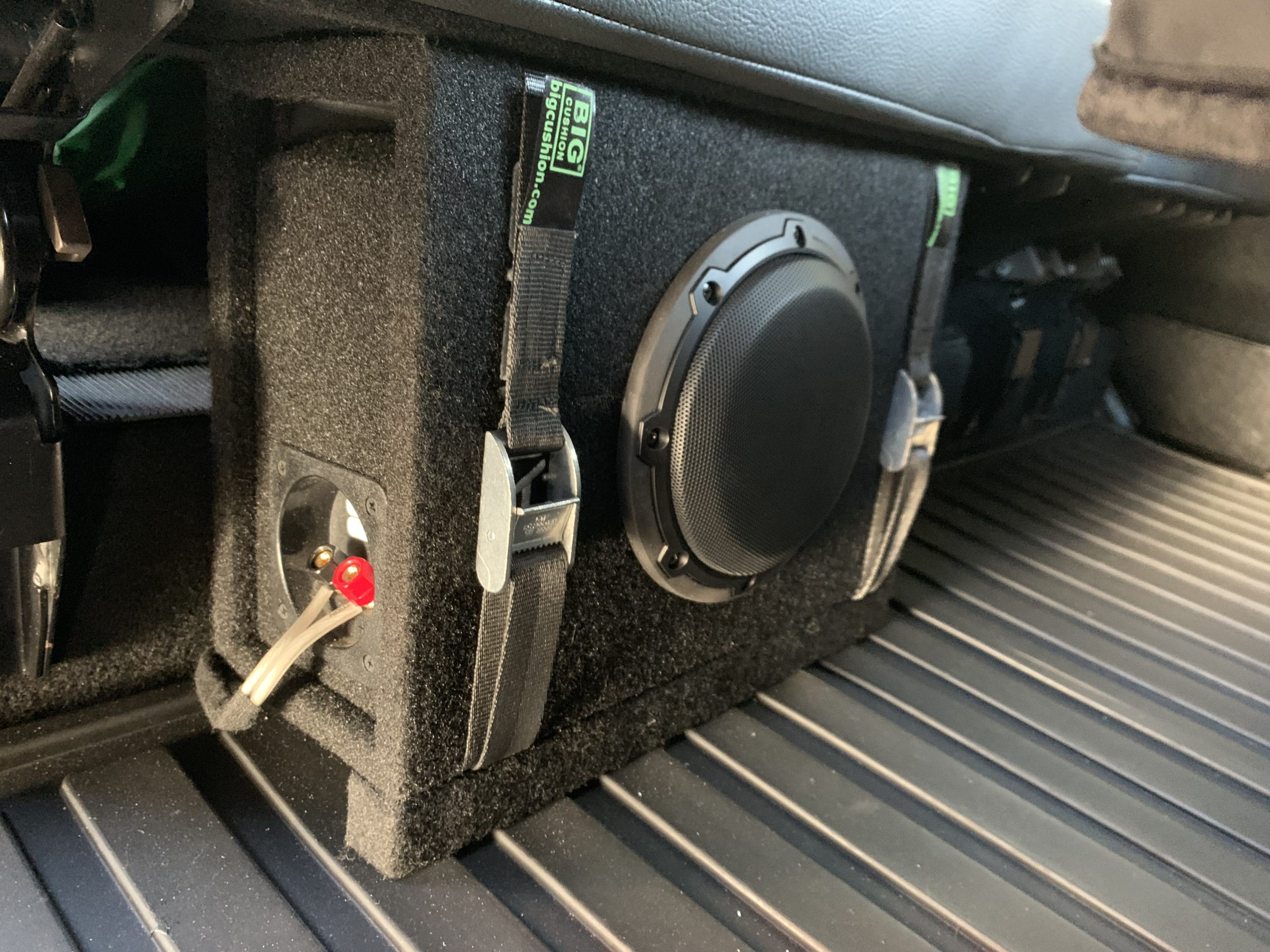 Landrover Defender PUMA – Focal Polykevlar 3 Ways, Hertz ML55 Amplifier ...