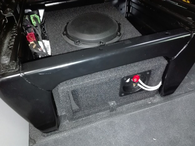 VW Transporter T6 – Kenwood DNX518 – JL Underseat Subwoofer & Amplifier ...